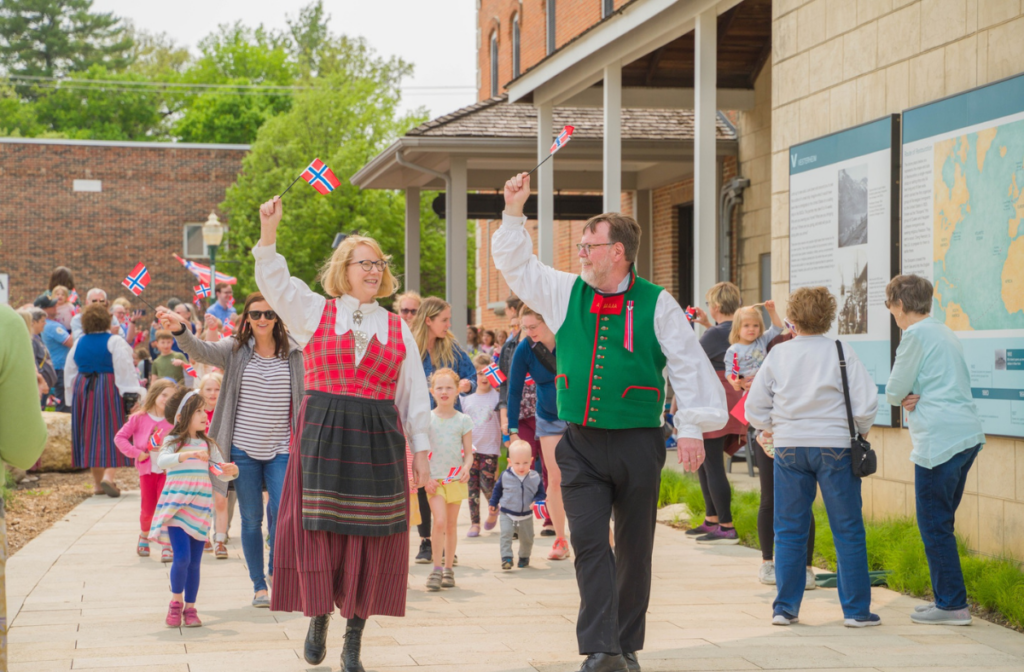 Decorah in a Day / The Must-Do Bucket List Itinerary - Visit Decorah